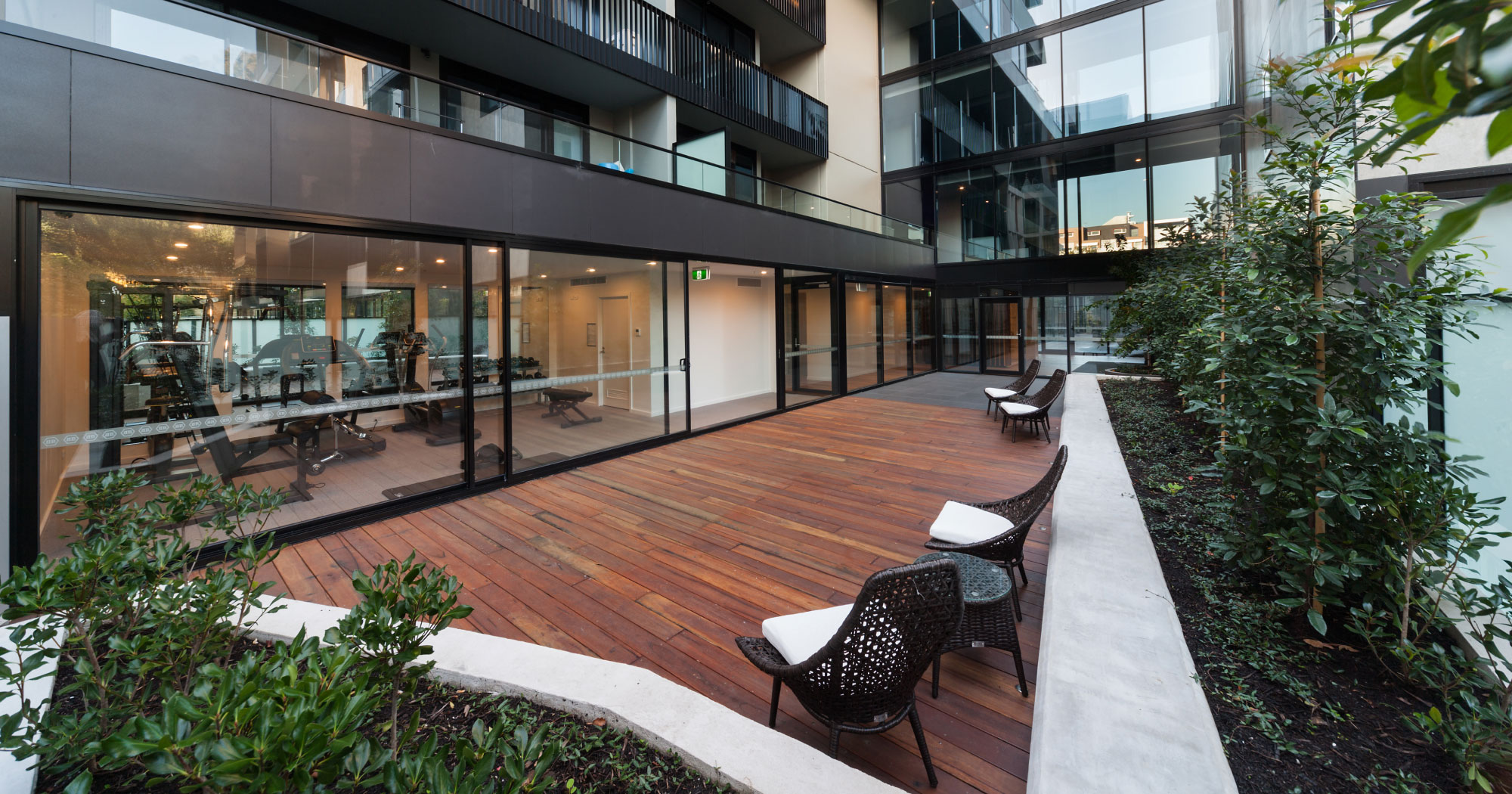 BOTANICA - Blue Earth